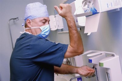 Surgical Hand Washing Steps | Faculty of Medicine